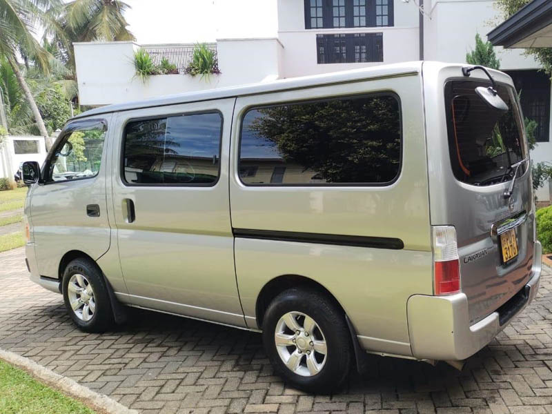Private Van with Driver in Sri Lanka for Private Van Tours